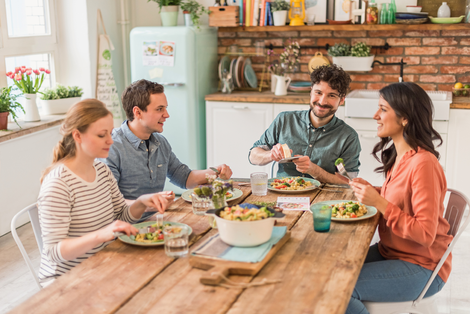 How to Host the Perfect Holiday Dinner | HelloFresh Magazine